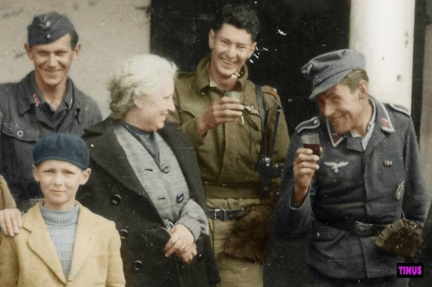 SAAF Pilot single handedly captures his captors – Lt. Peter During’s ...